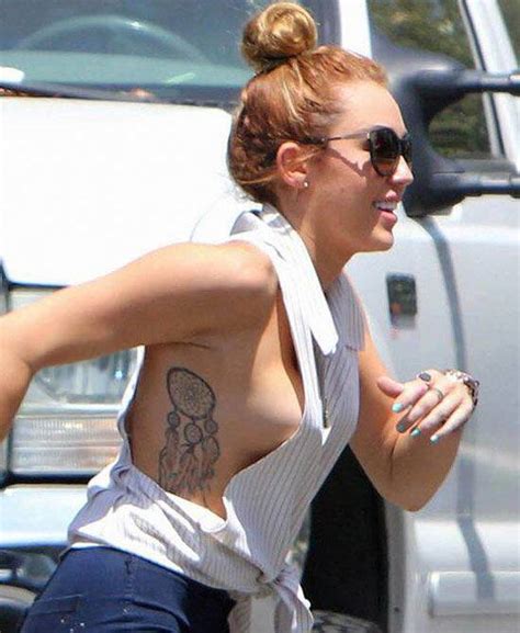 Miley Cyrus Performs Lakxmi Puja Giving Super Bowl A Miss See Pics