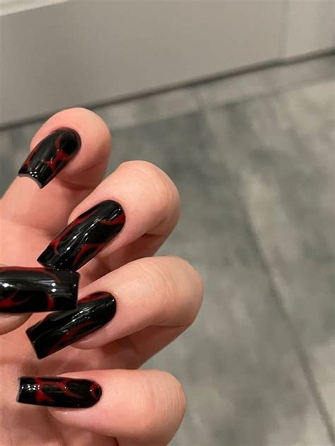 Пин от пользователя Whoooema на доске Goth Nails в 2024 г Красивые ногти Дизайнерские ногти