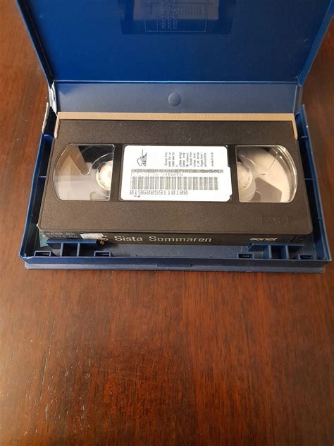 Se produkter som liknar PS Sista Sommaren Äldre VHS på Tradera