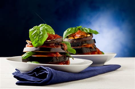 Aubergine