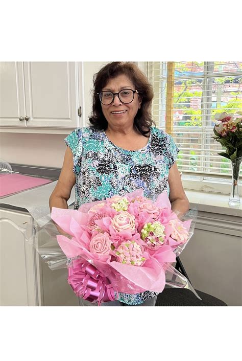 Cupcake Bouquet Cupcakes Floral Cupcakes Cupcake Class