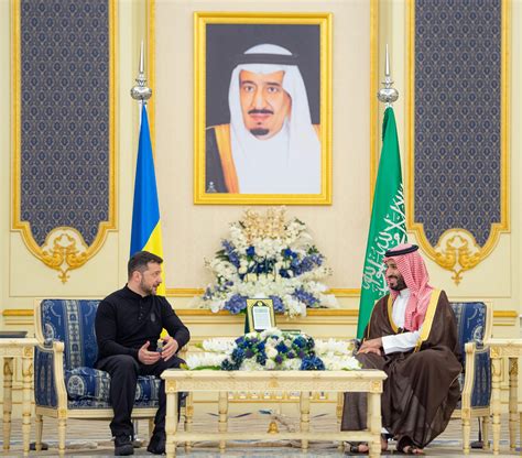 جريدة الرياض ولي العهد يستقبل رئيس أوكرانيا ويعقدان جلسة مباحثات رسمية