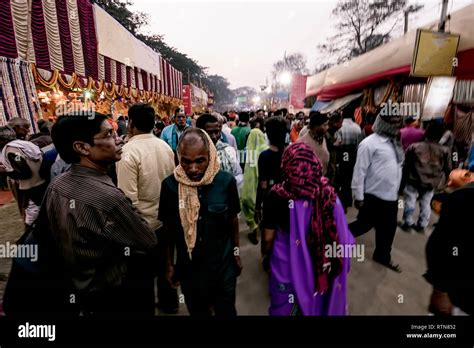 Kolkata durchgangslager Fotos und Bildmaterial in hoher Auflösung Alamy