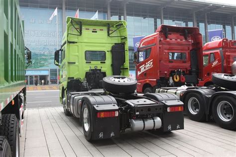 Faw J7 4 2 Tractor Truck Low Price Sale And High Performance