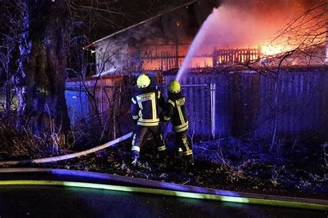 Großbrand in Recycling Firma in Wiedergeltingen Schaden in Millionen Höhe