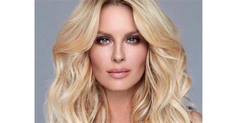 Simona Krainová Predáva Svoje PikantnÉ Foto Na Stránke Pre DospelÝch