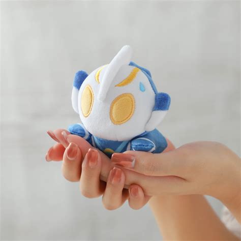M78ウルトラマン もちもちてのりぬいぐるみ ウルトラマンヒカリ 48701 《ウルトラマンshop限定》 Ultraman