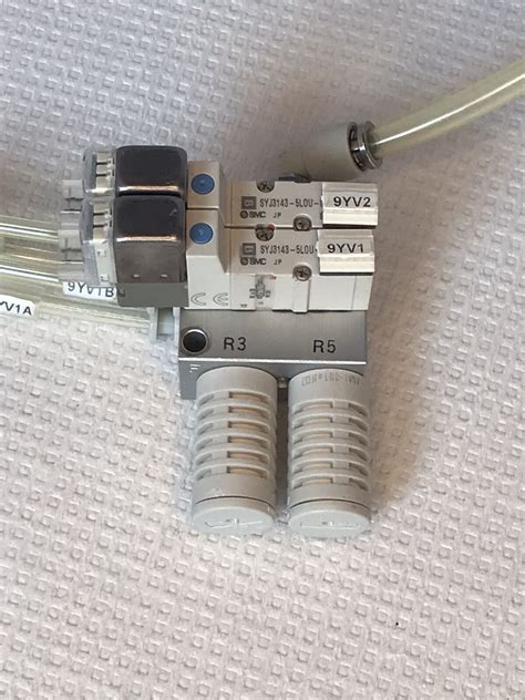 2 Smc Syj3143 5lou Q Solenoid Valves W Subplate And Fittings Ebay