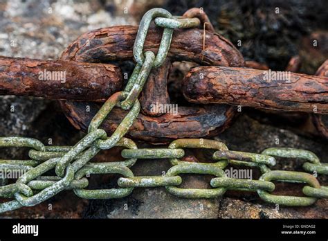 Rusty Chains Hi Res Stock Photography And Images Alamy