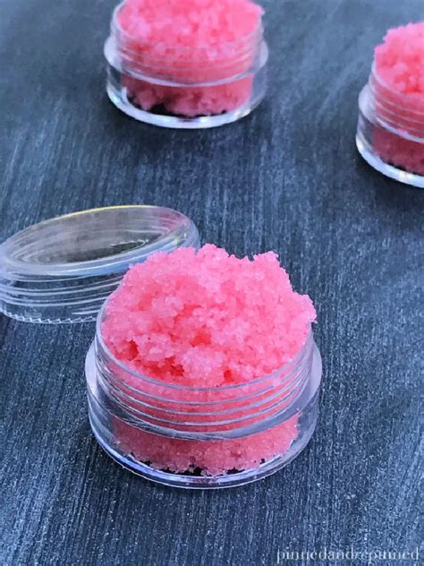27 Creative Diy Lip Scrub Recipes For Smooth Luscious Lips