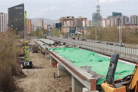 Хоёр гүүрийн бүтээн байгуулалтыг хугацаанд нь дуусгана гэв