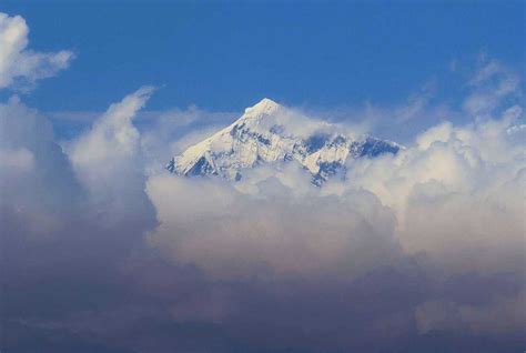Record Everest Season Among Most Dangerous Uca News