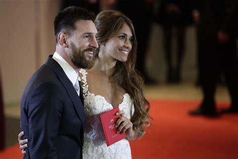 El Lujoso Salón De La Boda De Messi Y Antonela Arañas De Cristal