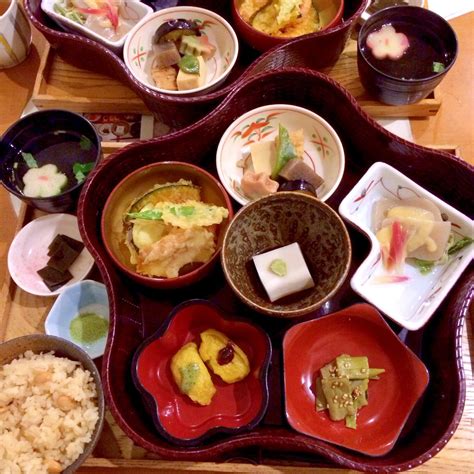 天空の聖地、世界遺産の高野山で食べるおすすめランチ7選 Retrip リトリップ