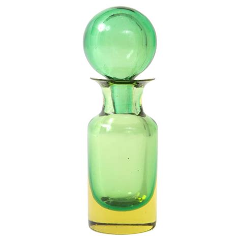 White Pulegoso Murano Glass Vase 1950s Seguso Italian Design For Sale