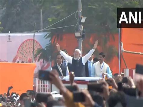 Thousands Line Streets As Pm Modi Holds Roadshow In Guwahati Politics