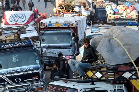Hundreds Of Syrian Refugees Leave Lebanon Amid Concerns Syrias War