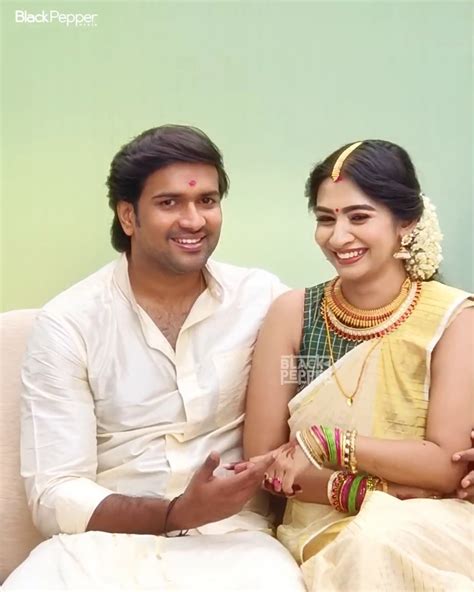 ചെക്കനും പെണ്ണും ഒരേ പൊളി മണിയൻപിള്ള രാജുവിന്റെ മകൻറെ വിവാഹ