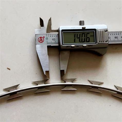 监狱螺旋式刀片刺网的刀片间距分别是多少