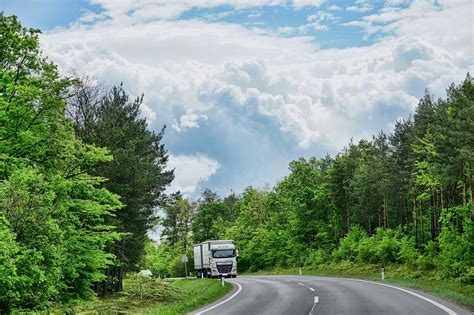 Kiedy można zdawać prawo jazdy na kategorię C E Startmoto