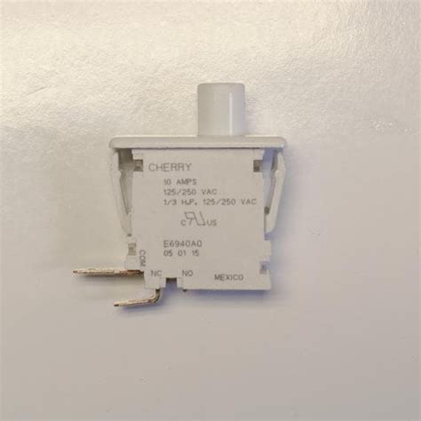 VE3015 - SWITCH, INTERIOR DOOR, FOR RMI 213 | Vendors Exchange Int