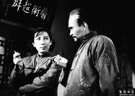 她是真正的女特务！ 光影流年