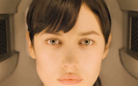 Oblivion Trailer 2013 Tom Cruise Olga Kurylenko SOLETOPIA