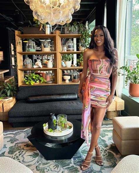 Rhobh Star Sutton Stracke Could Be The Perfect Role Model For Stacey