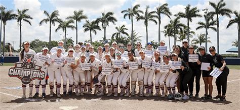 Softball Wins Aac Regular Season Title