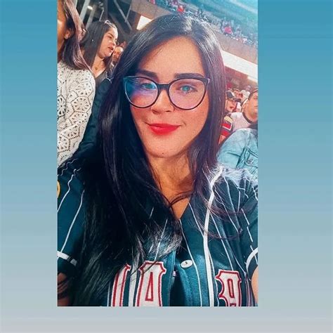 Valentina Fernández🌻 Valen Sfa • Threads Say More