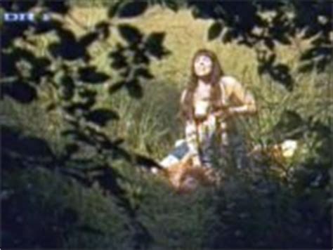 Naked Lotte Andersen in Hvor svært kan det være