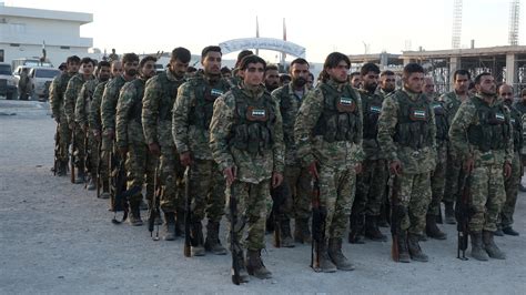Turkse Grondtroepen Vallen Koerdisch Gebied In Noordoosten Syrië Binnen