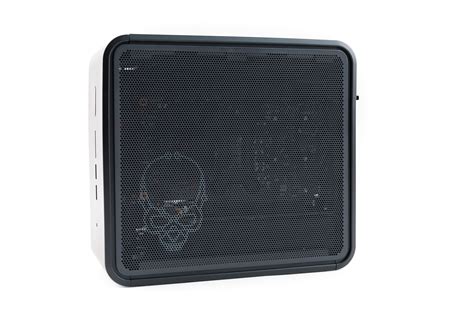 Первый в мире обзор модульного ПК Intel Nuc с блоком Element