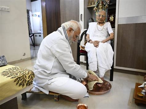 Heeraben Modi The Life Of A Prime Ministers Mother