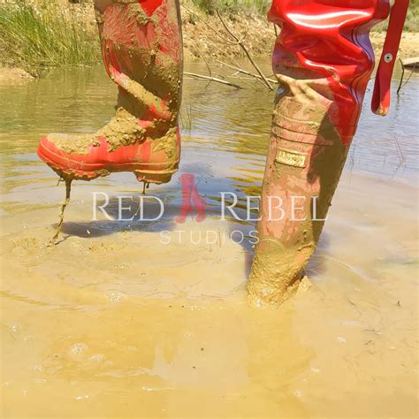 Red Rebel Studios