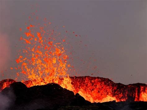 Volcano Erupts Icelandic Capital Reykjavík Lava Gushes Out Third Time