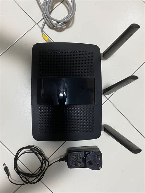 Linksys Router Ea7500 V2 Computers And Tech Parts And Accessories Networking On Carousell