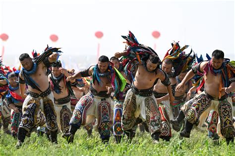 ФОТО ӨМӨЗО ы Шилийн гол аймагт болж буй Эрийн гурван наадам өнөөдөр өндөрлөнө Isee Mn