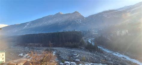 River Pine Resort And Spa 𝗕𝗢𝗢𝗞 Manali Hotel