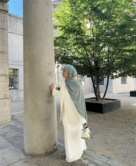 Pin By J On Modest Summer Outfits In Modest Summer Outfits Hijab Outfit Hijab Fashion
