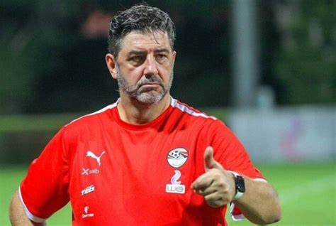 شوبير يوجه رسالة نارية لمدرب منتخب مصر روي فيتوريا الأسبوع
