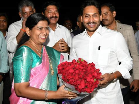 Andhra Cm Jagan Mohan Reddy Leaves For London