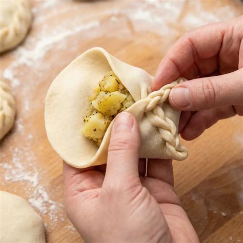 Sivas Usulü Gerçek Patatesli Hingel Tarifi