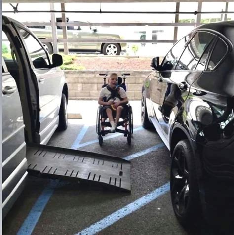 Funny Car инвалидная коляска смешные картинки и другие приколы комиксы гиф анимация