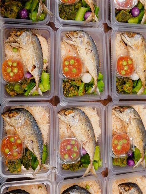 ข้าวคลุกน้ำพริกกะปิ กับข้าวกับสายลม แกลเลอรีที่โพสต์โดย Napas