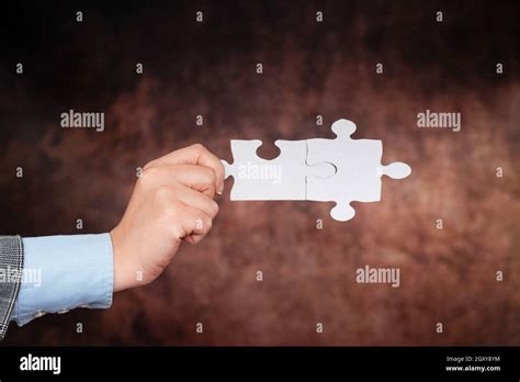Businesswoman Find Strategy For Resolving Connecting Missing Ideas At
