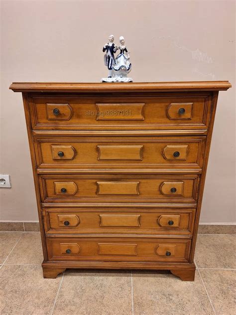 Скрин с чекмеджета от орех Скрин ракла Мебели за дома и офиса София Скрин с чекмеджет