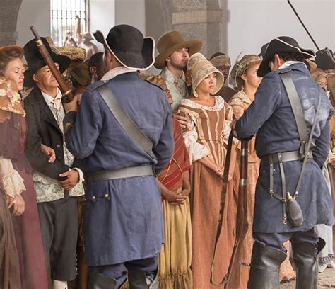 Primeiro capítulo de Liberdade Liberdade Joaquina presencia a condenação de Tiradentes