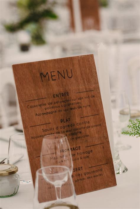 Menus Printaniers 35 Idées Pour De Jolies Tables De Mariage Déco Mariage Menu Menu