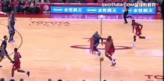 哈登的后撤步看起来明明那么慢，为什么别人都盖不到？ 知乎